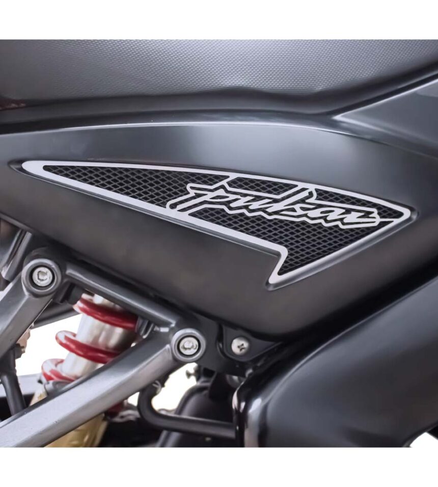 LETRAS LATERALES POSTERIORES BAJAJ PULSAR NS200 – Leo's Parts